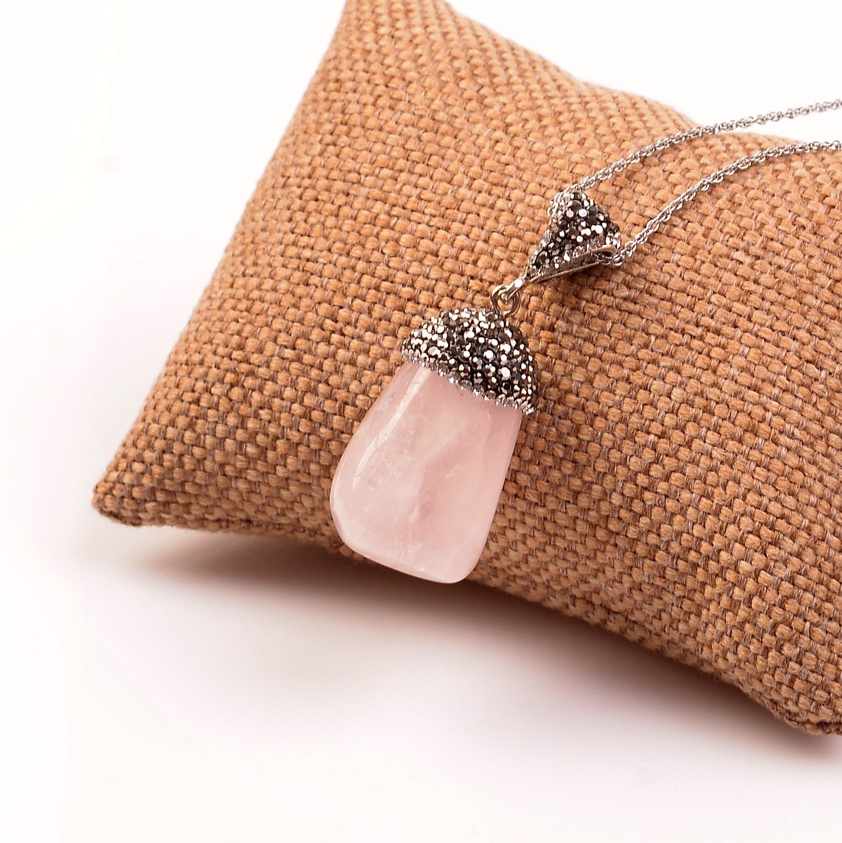 Pembe Kuvars Taşı Kolye- Parlak Taşlı - Taş Sandığı