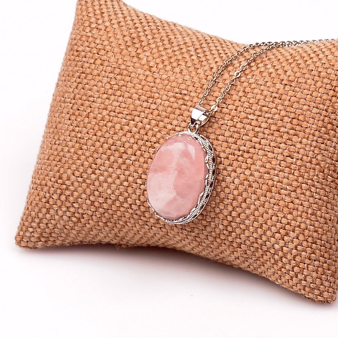 Pembe Kuvars Taşı Kolye - Taş Sandığı