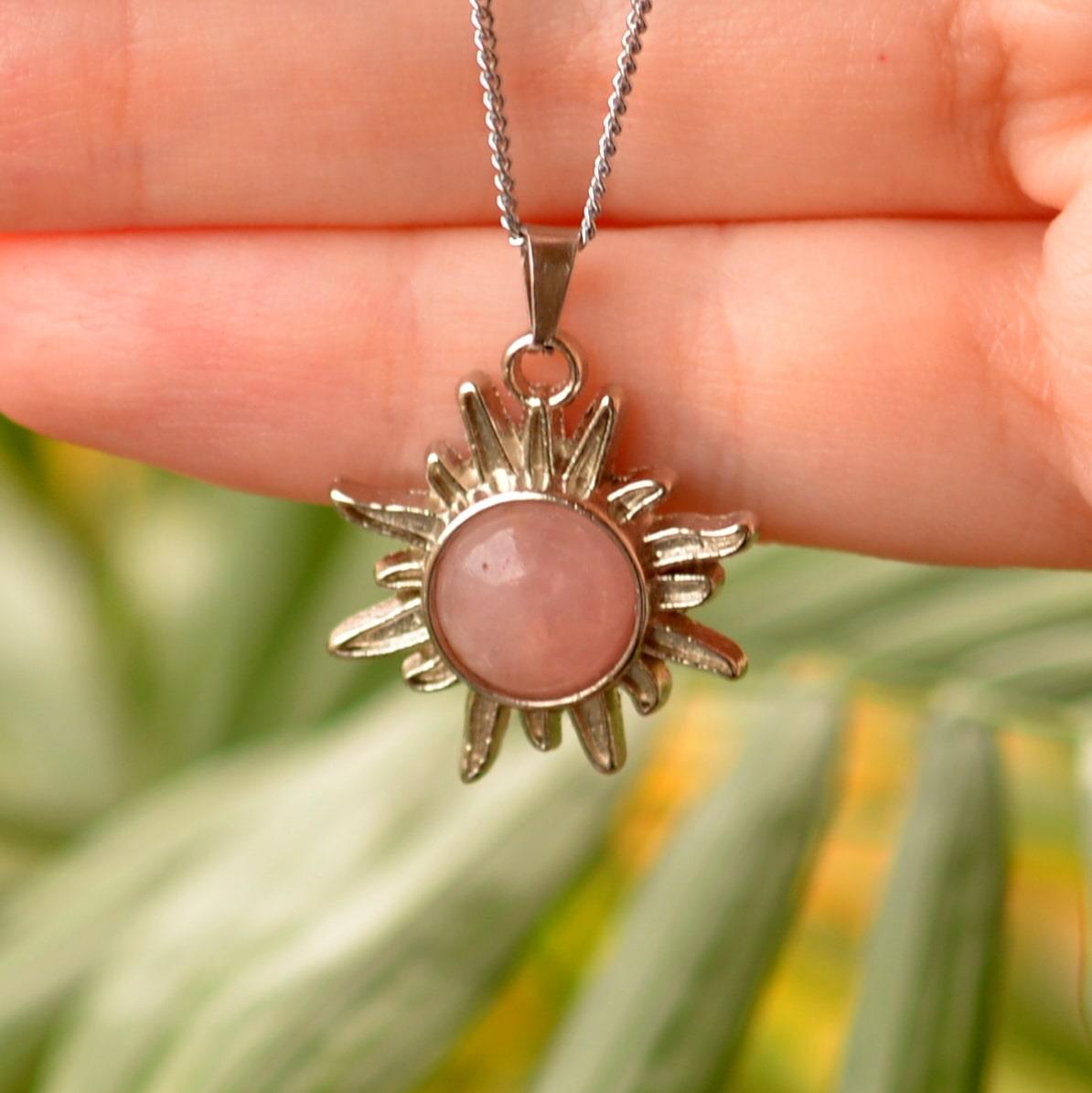 Pembe Kuvars Taşı Güneş Kolye